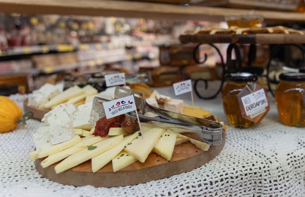 „Ukusi moga kraja“ dobili deset novih ukusa i pet domaćina - Agro TV